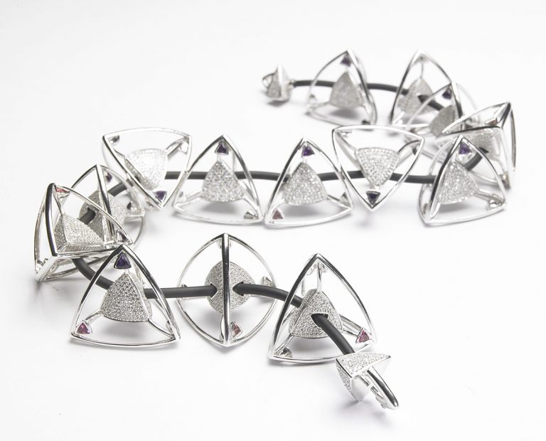 Pallavi Foley: Forward Thinker - Solitaire magazine is a International ...