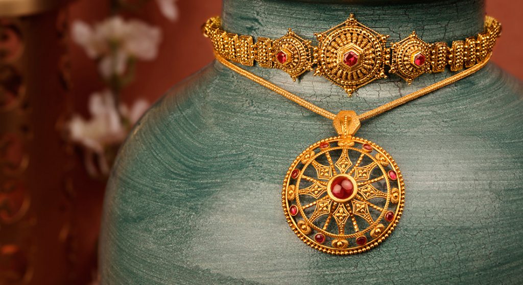Tanishq Unveils Its Festive Collection Utsaah - Solitaire magazine is a ...