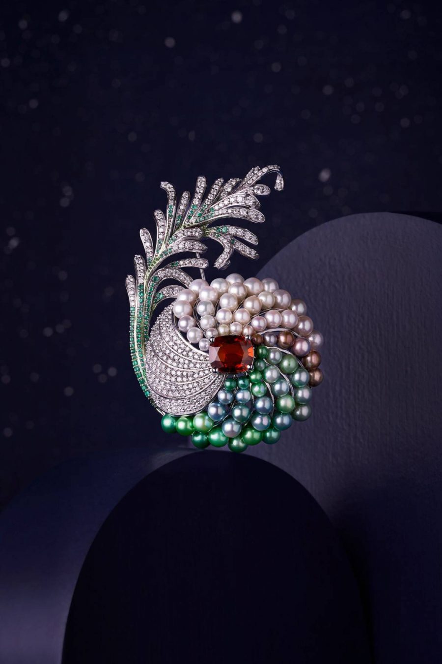 Artisan 2022: Queen's Ransom For Wallis Simpson - Solitaire magazine is ...