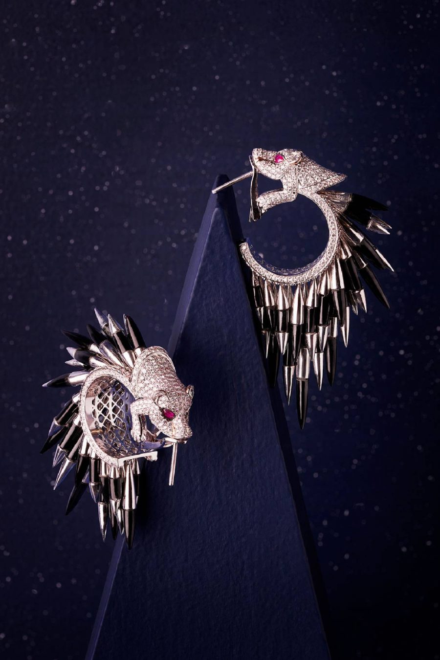 Artisan 2022: Queen's Ransom For Wallis Simpson - Solitaire ...