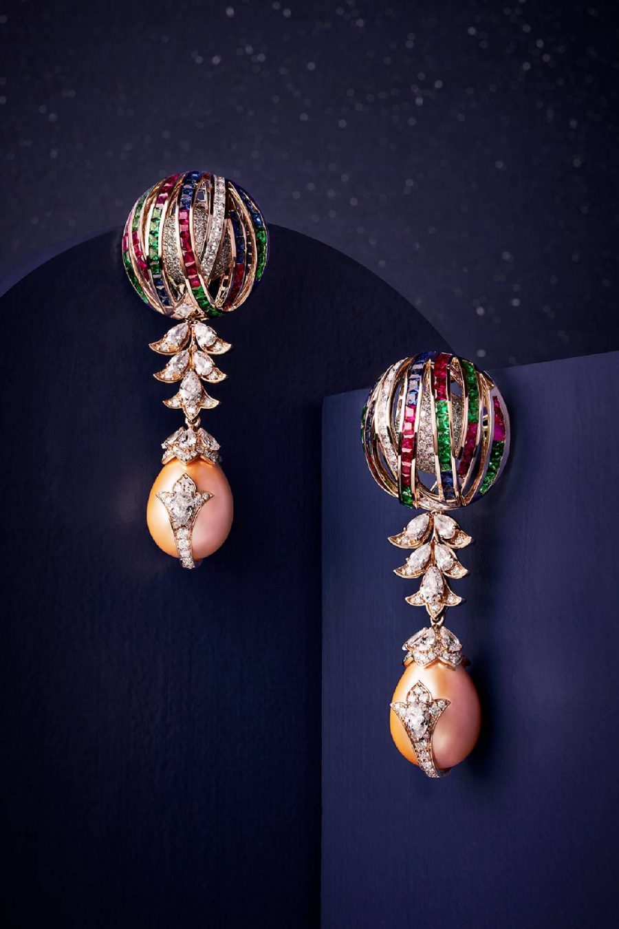Artisan 2022: Queen's Ransom For Wallis Simpson - Solitaire magazine is ...