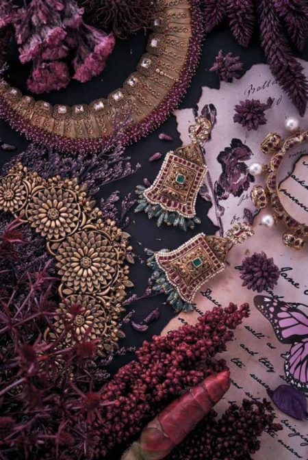 Tantalising Textures Of Gold - Solitaire magazine is a International ...