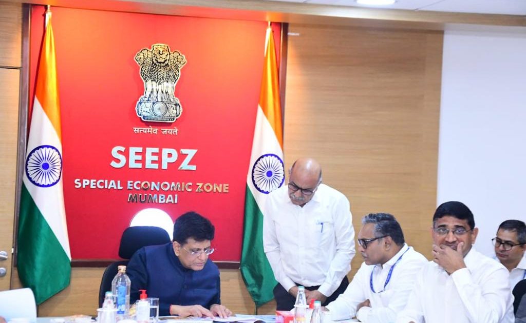 Shri Piyush Goyal Reviews the SEEPZ Mega CFC Project, Launches a New ...