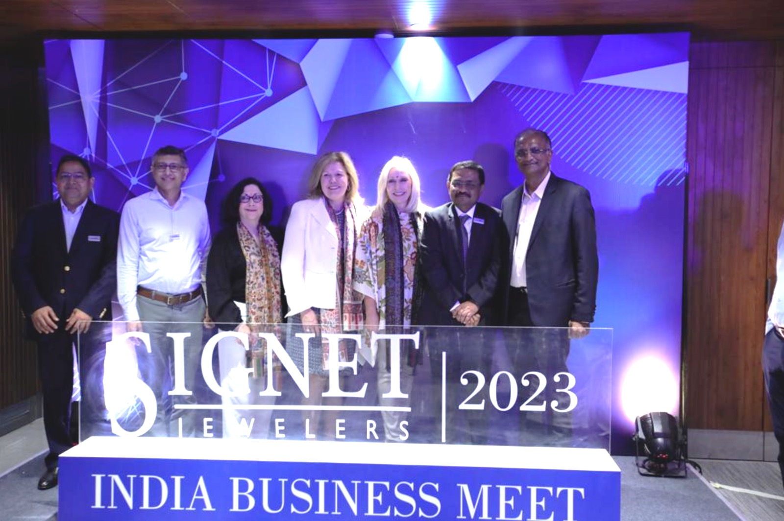 Headwinds Coming To An End, Says Signet CEO at Mumbai Meet - Solitaire ...