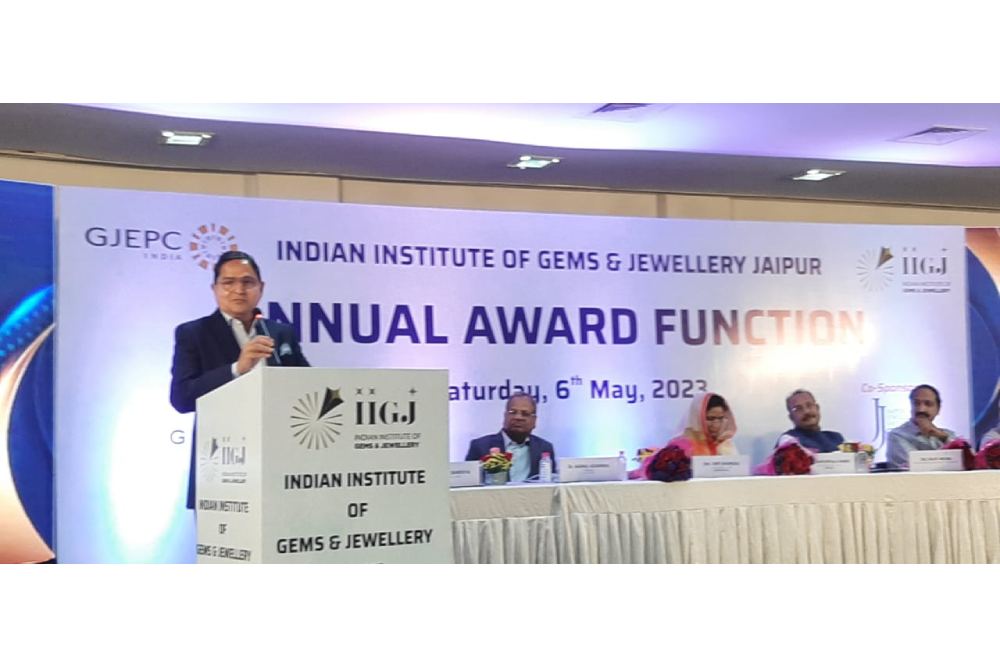 IIGJ Jaipur Hosts Annual Award Function - Solitaire magazine is a ...